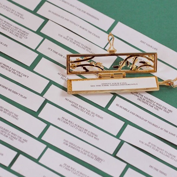 Pack of 5 Fortunes • Meaningful Messages • Fortune & Frame